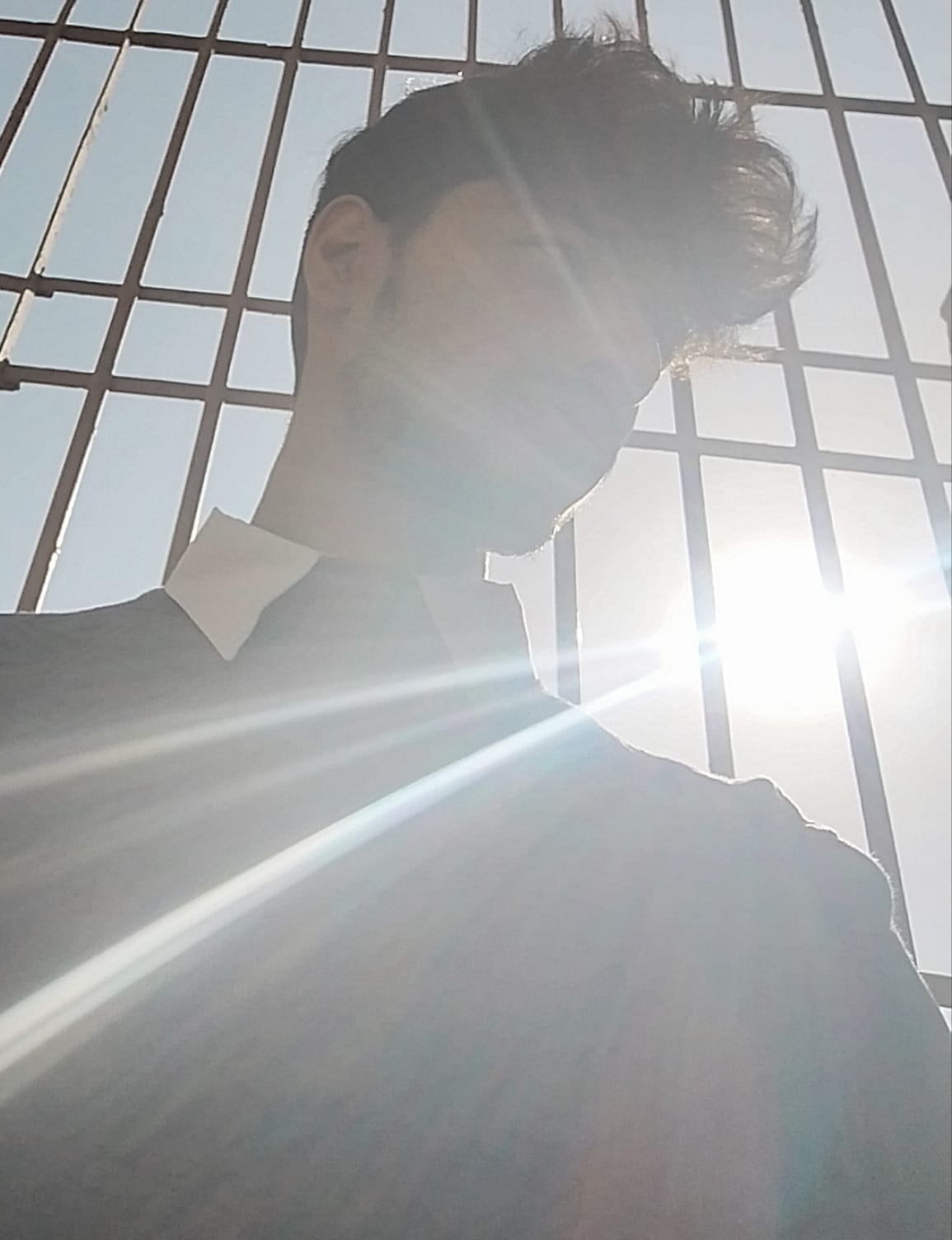 Artist - Huzaifa – Chromaplate